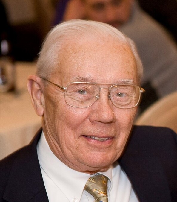 Kristin Menefee's Instagram, Twitter & Facebook on IDCrawl